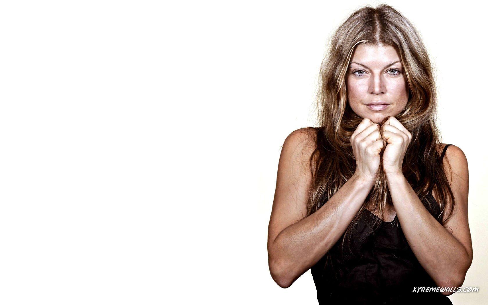 Fergie Wallpapers - Top Free Fergie Backgrounds - WallpaperAccess