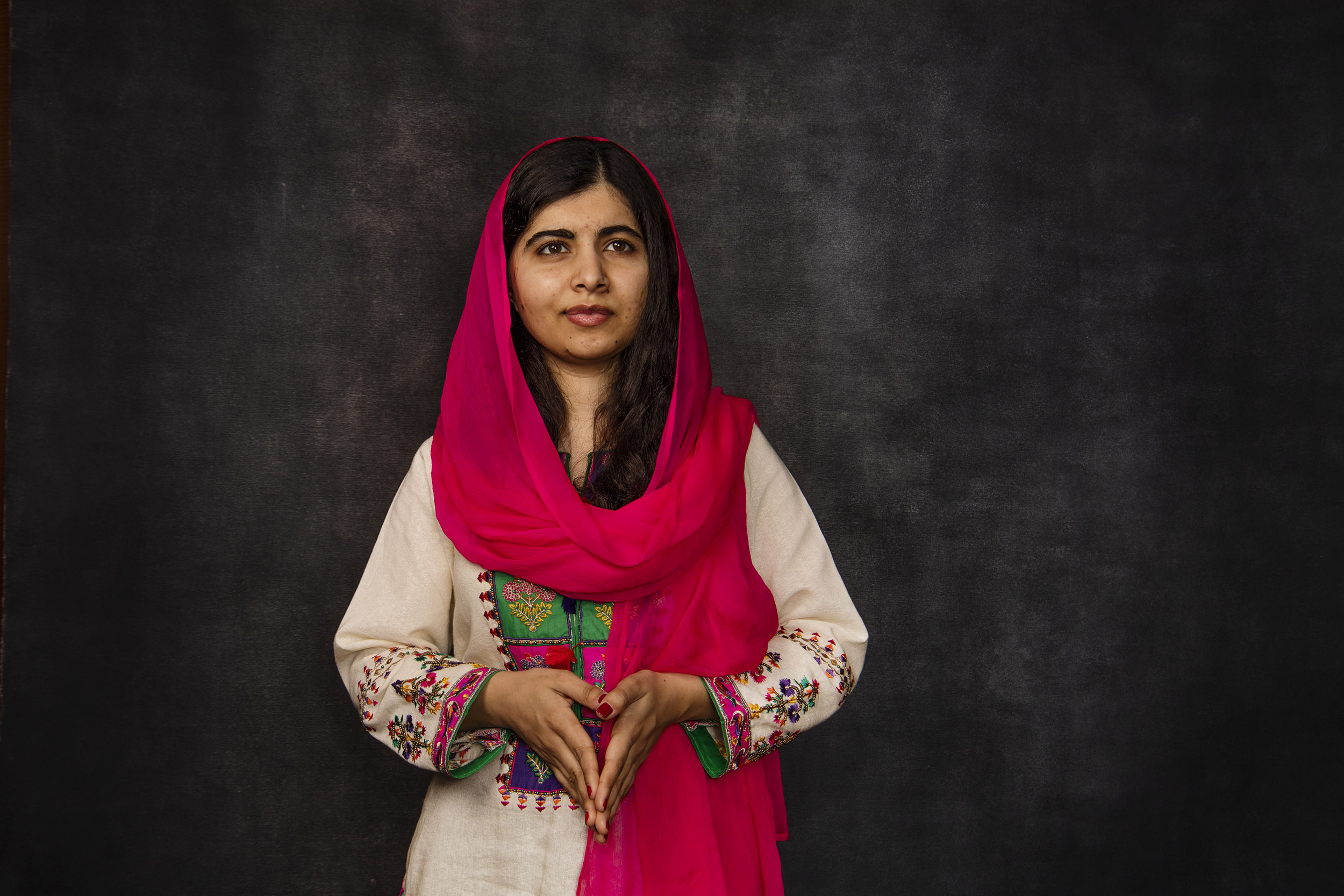 Malala Yousafzai Wallpapers - Top Free Malala Yousafzai Backgrounds ...