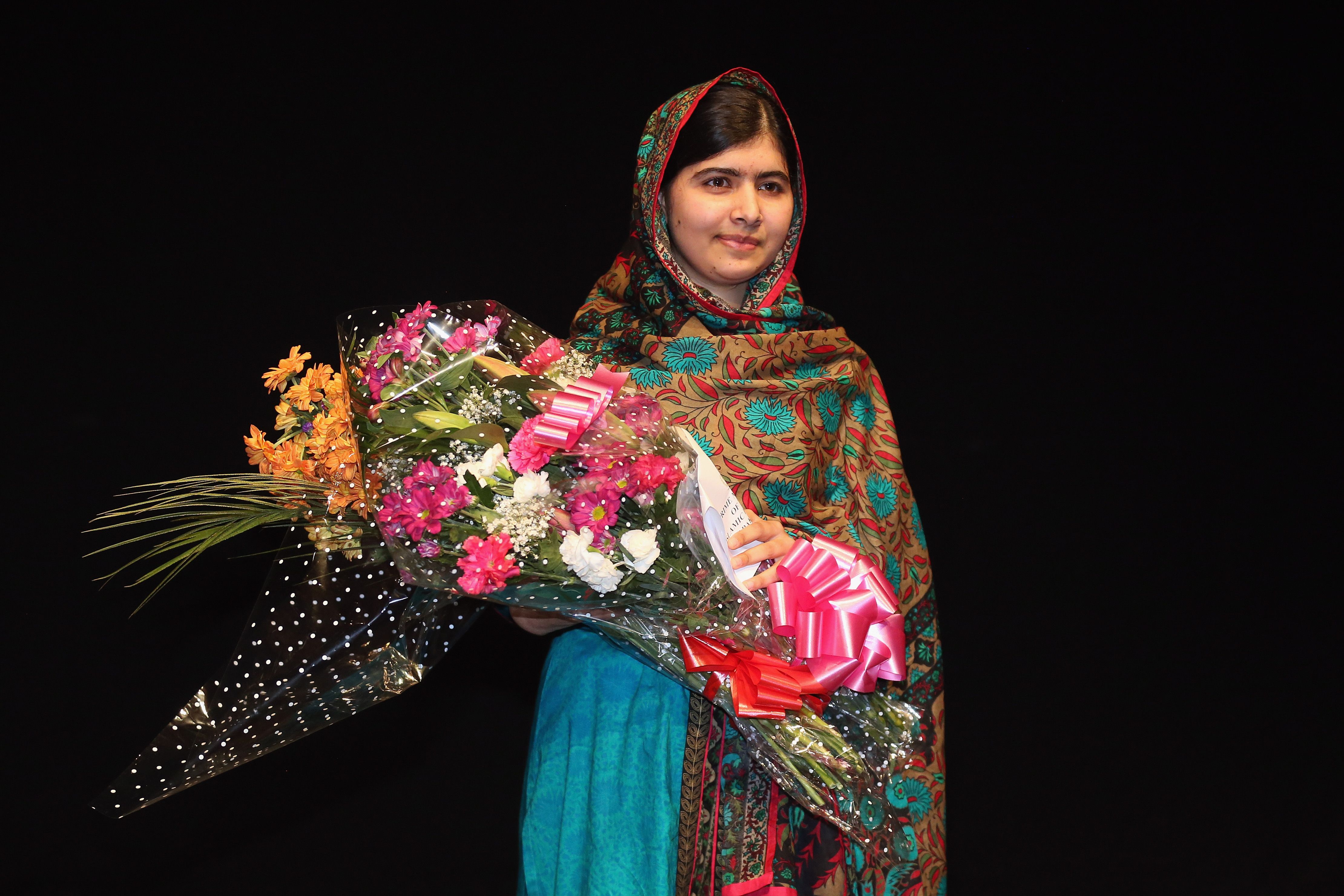 Malala Yousafzai Wallpapers - Top Free Malala Yousafzai Backgrounds ...