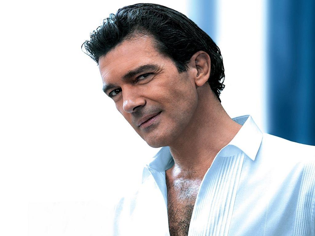 Antonio Banderas Wallpapers - Top Free Antonio Banderas Backgrounds - WallpaperAccess