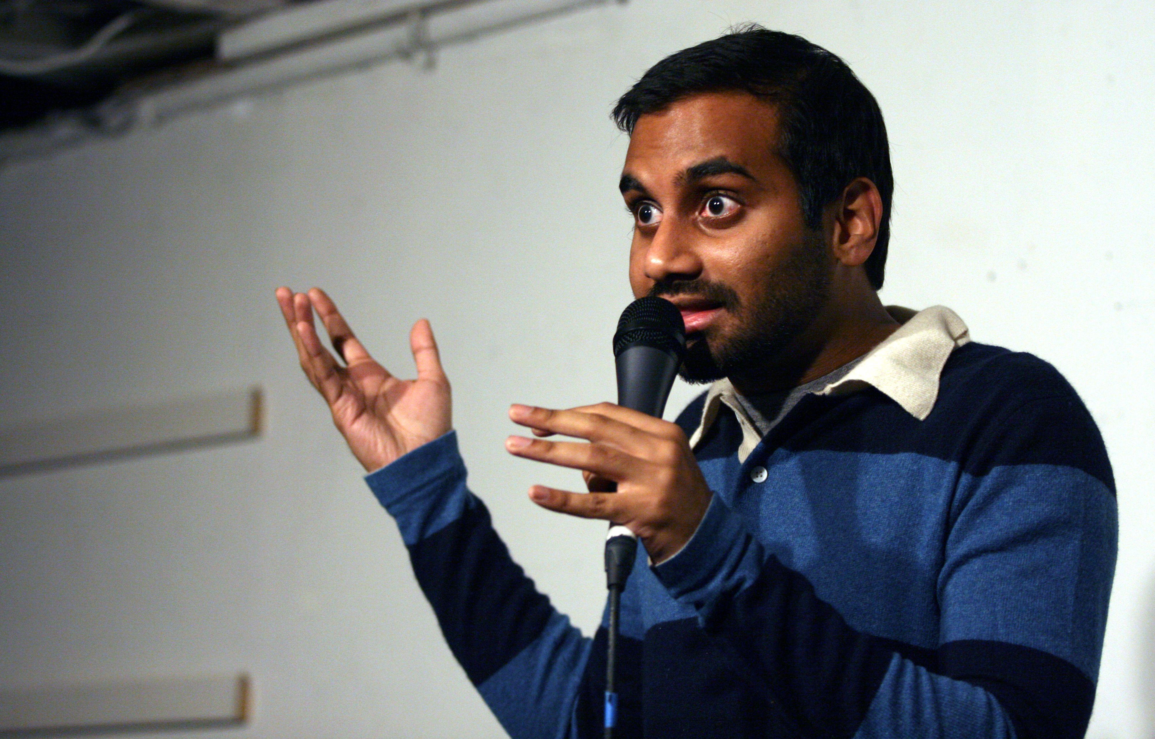 Aziz Ansari Wallpapers - Top Free Aziz Ansari Backgrounds - WallpaperAccess