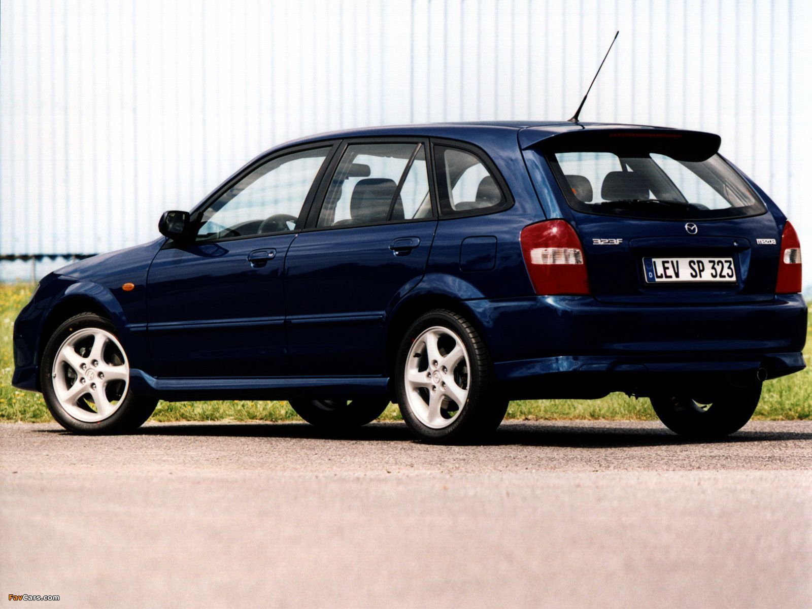 Mazda 323 Wallpapers - Top Free Mazda 323 Backgrounds - WallpaperAccess