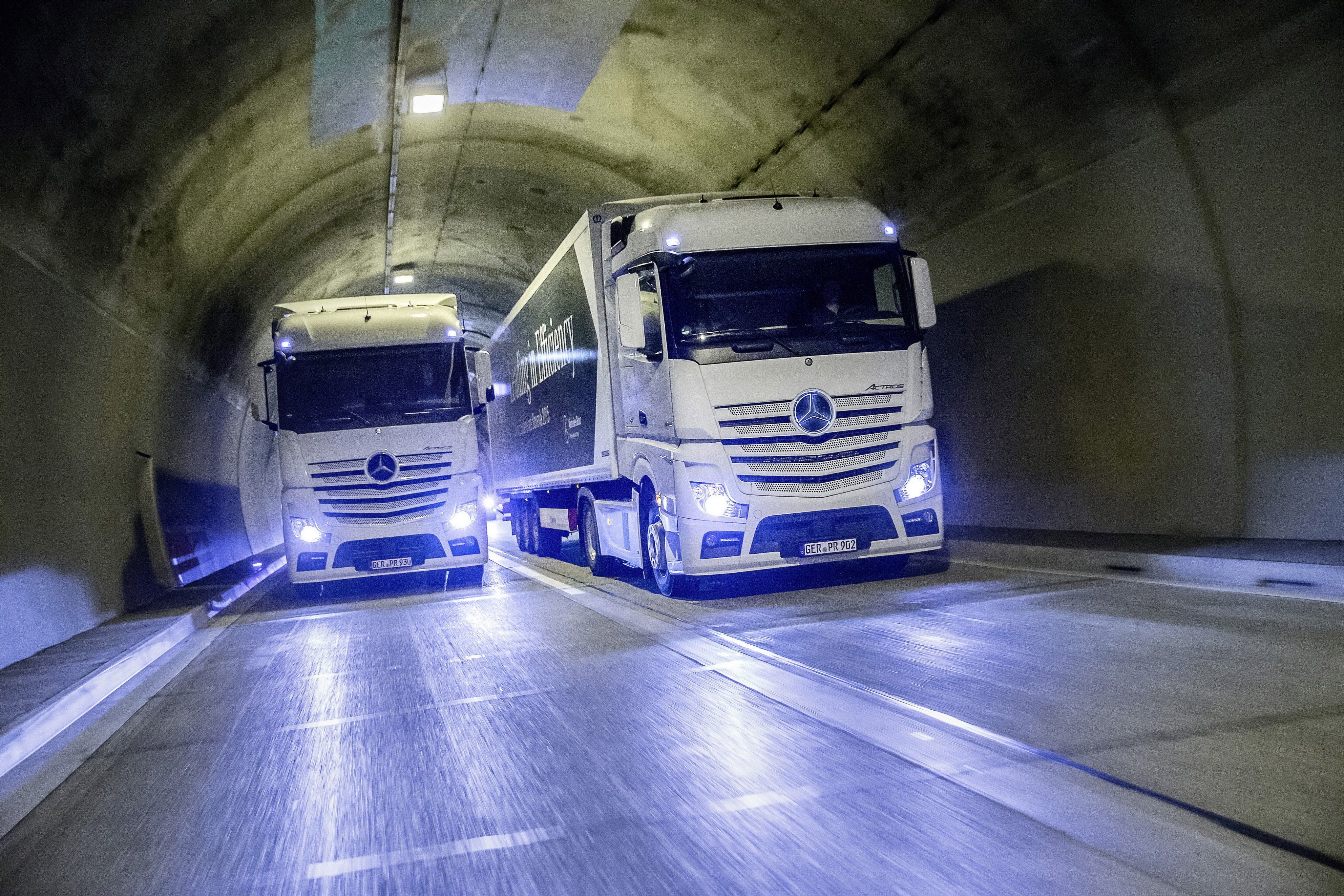 MERCEDES BENZ TRUCK Wallpapers - Top Free MERCEDES BENZ TRUCK ...