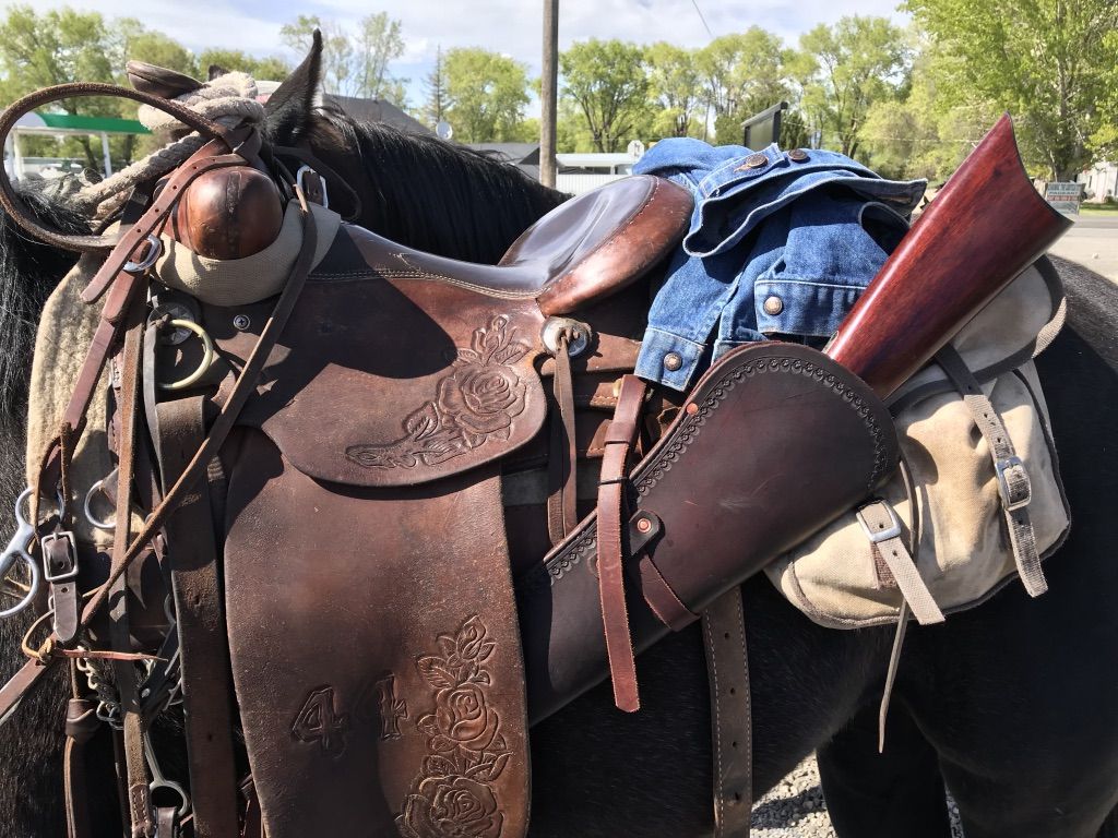 Saddle Wallpapers - Top Free Saddle Backgrounds - WallpaperAccess