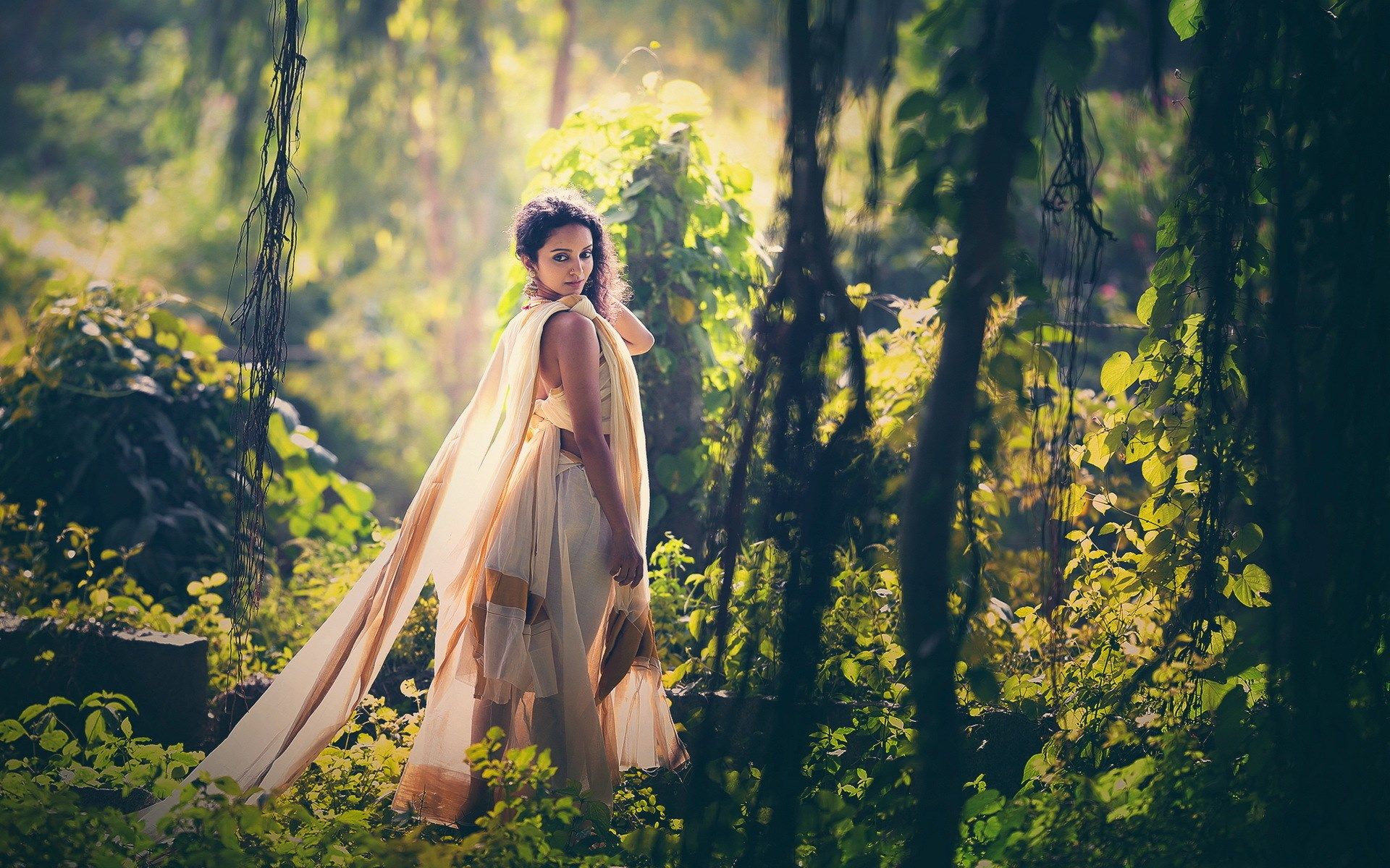 Smart Girl Wallpapers - Top Free Smart Girl Backgrounds - WallpaperAccess