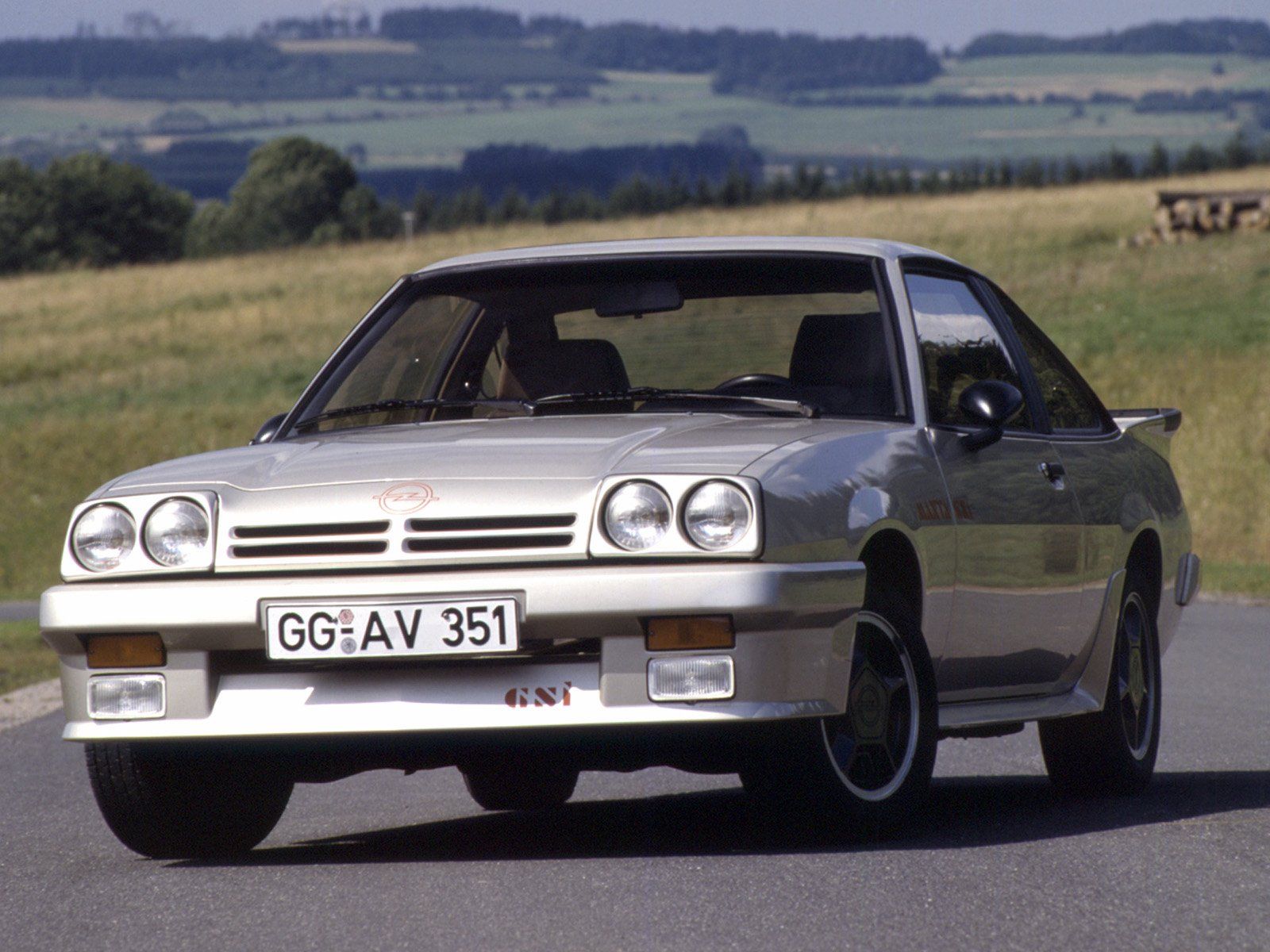 Opel Manta Wallpapers - Top Free Opel Manta Backgrounds - WallpaperAccess