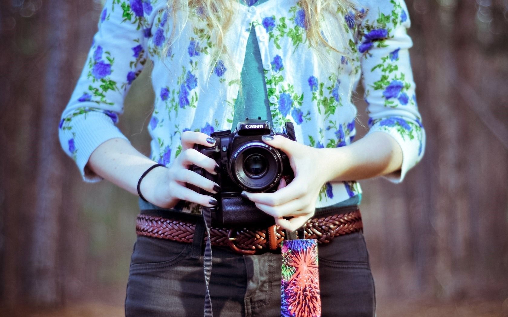 Camera Girl Wallpapers - Top Free Camera Girl Backgrounds - WallpaperAccess