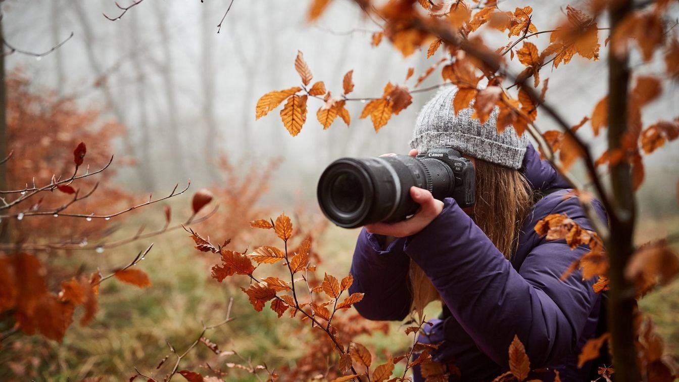 Camera Girl Wallpapers - Top Free Camera Girl Backgrounds - WallpaperAccess