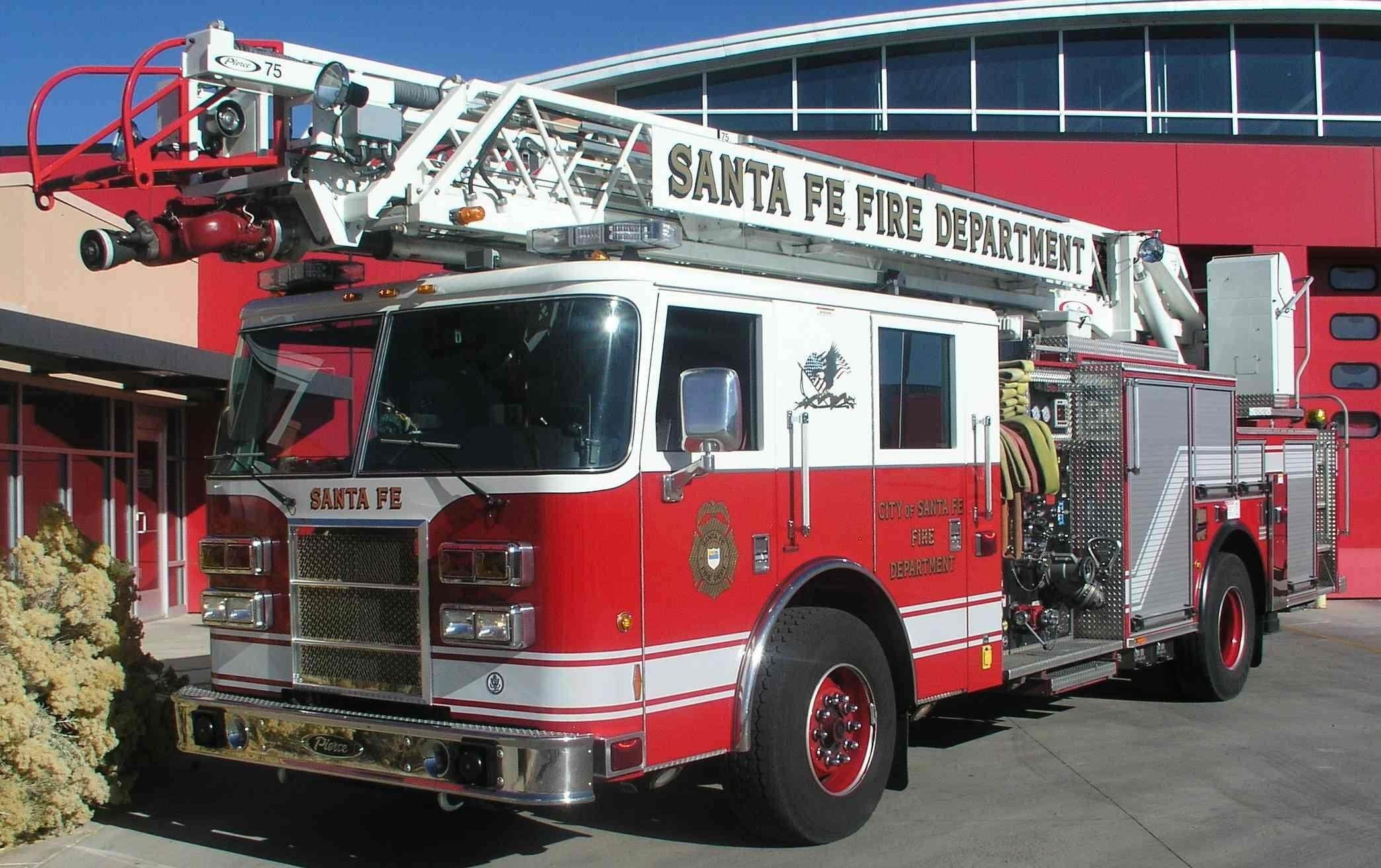 Fire Truck Wallpapers - Top Free Fire Truck Backgrounds - WallpaperAccess