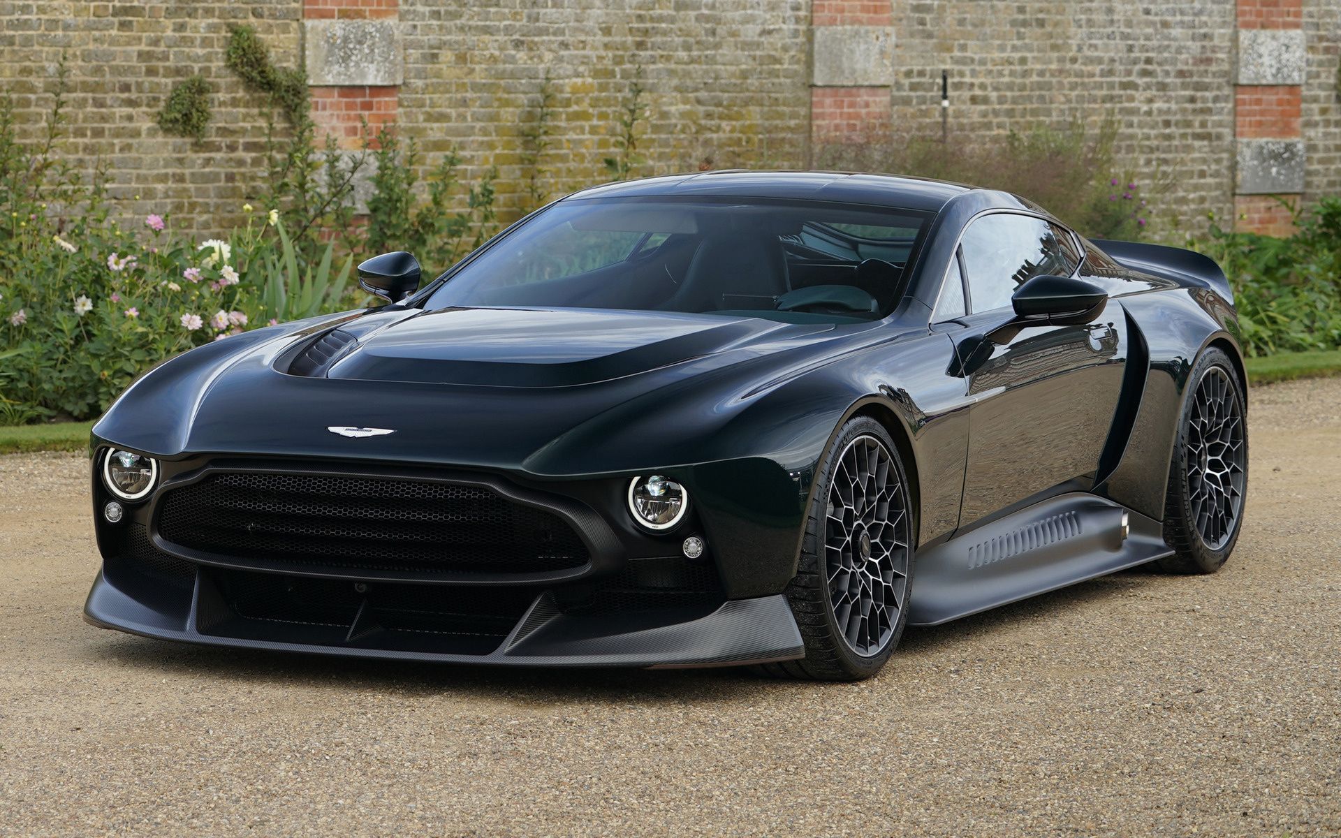 Aston Martin Victor Wallpapers - Top Free Aston Martin Victor ...