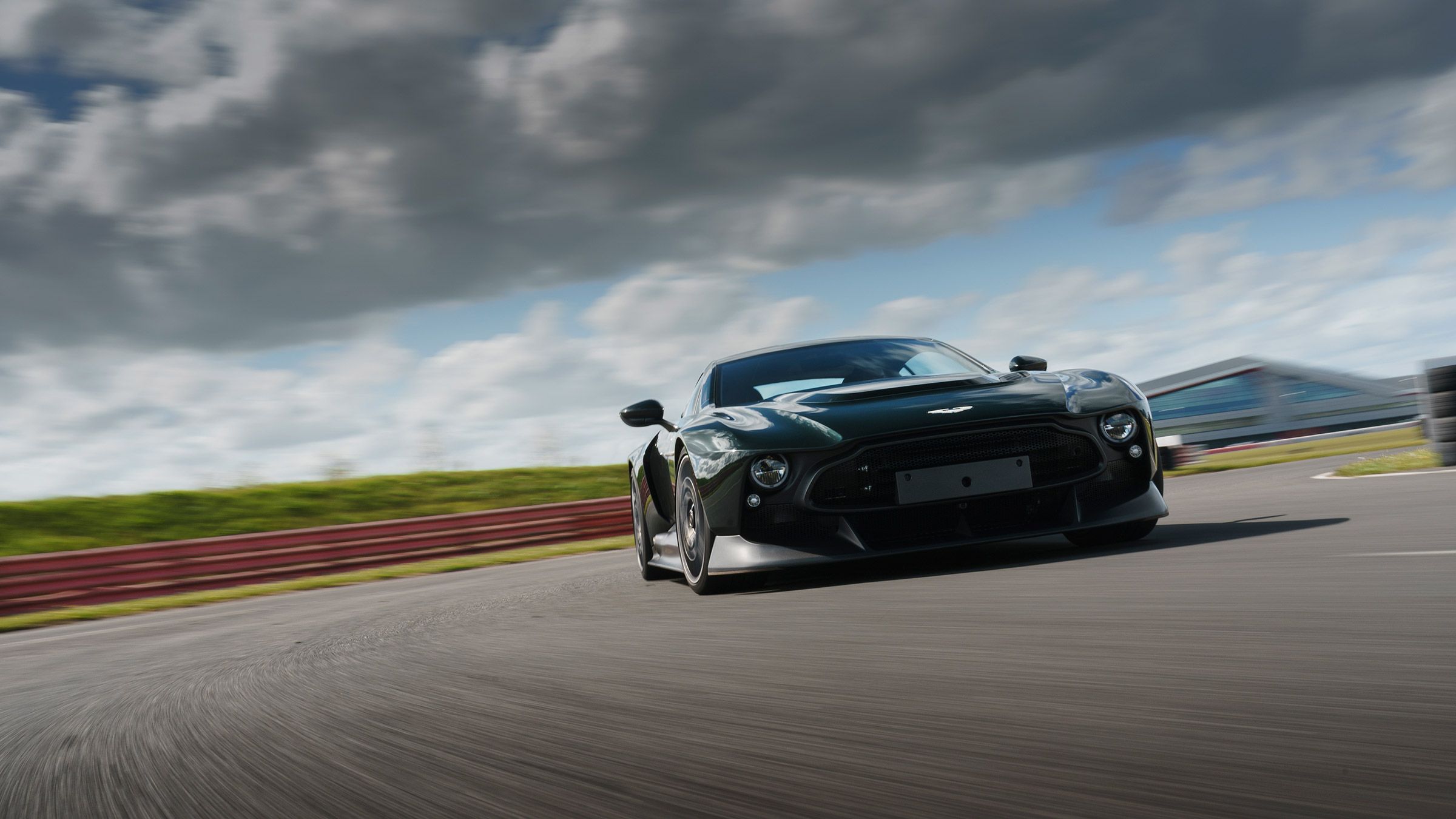 Aston Martin Victor Wallpapers - Top Free Aston Martin Victor ...