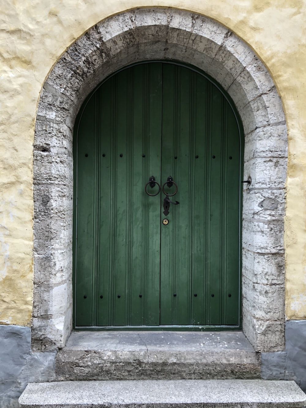 Closed Door Wallpapers - Top Free Closed Door Backgrounds - WallpaperAccess