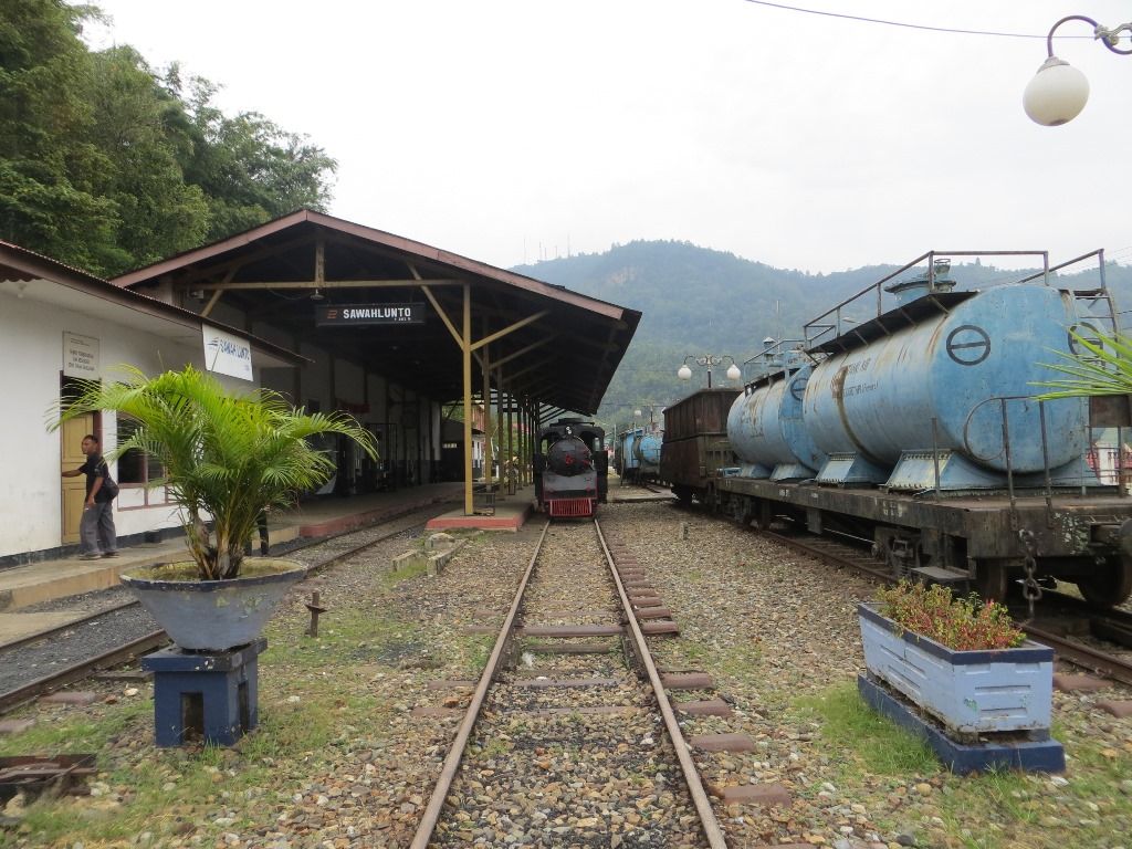 Kereta Api Wallpapers - Top Free Kereta Api Backgrounds - WallpaperAccess