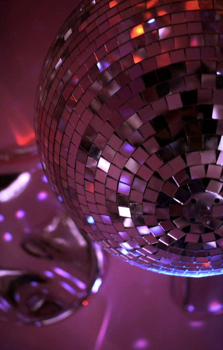Mirror Ball Wallpapers - Top Free Mirror Ball Backgrounds - WallpaperAccess