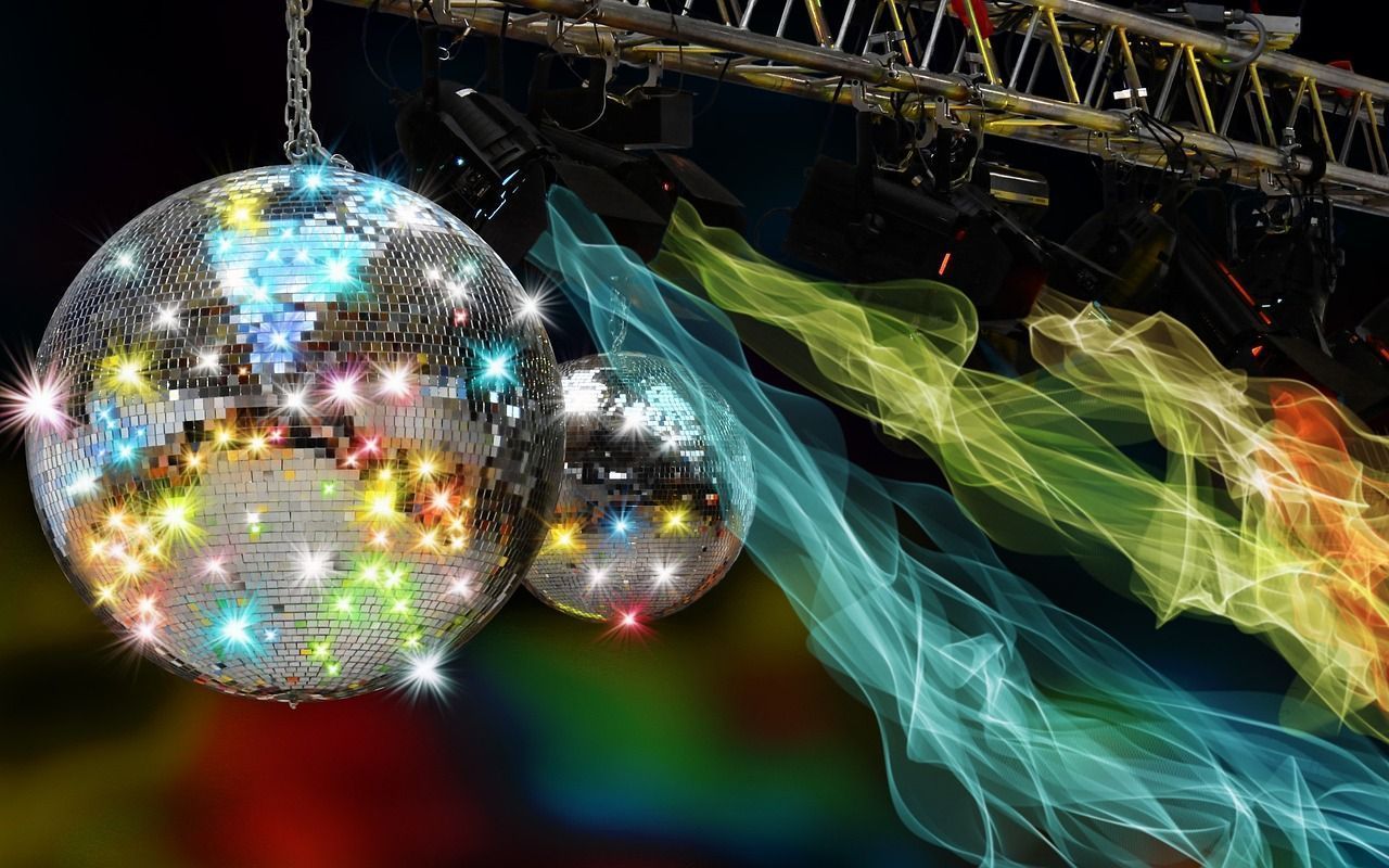 Mirror Ball Wallpapers - Top Free Mirror Ball Backgrounds - WallpaperAccess