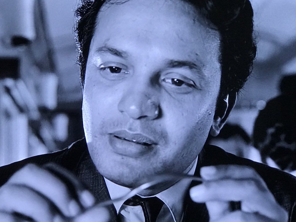 Uttam Kumar Wallpapers - Top Free Uttam Kumar Backgrounds - WallpaperAccess