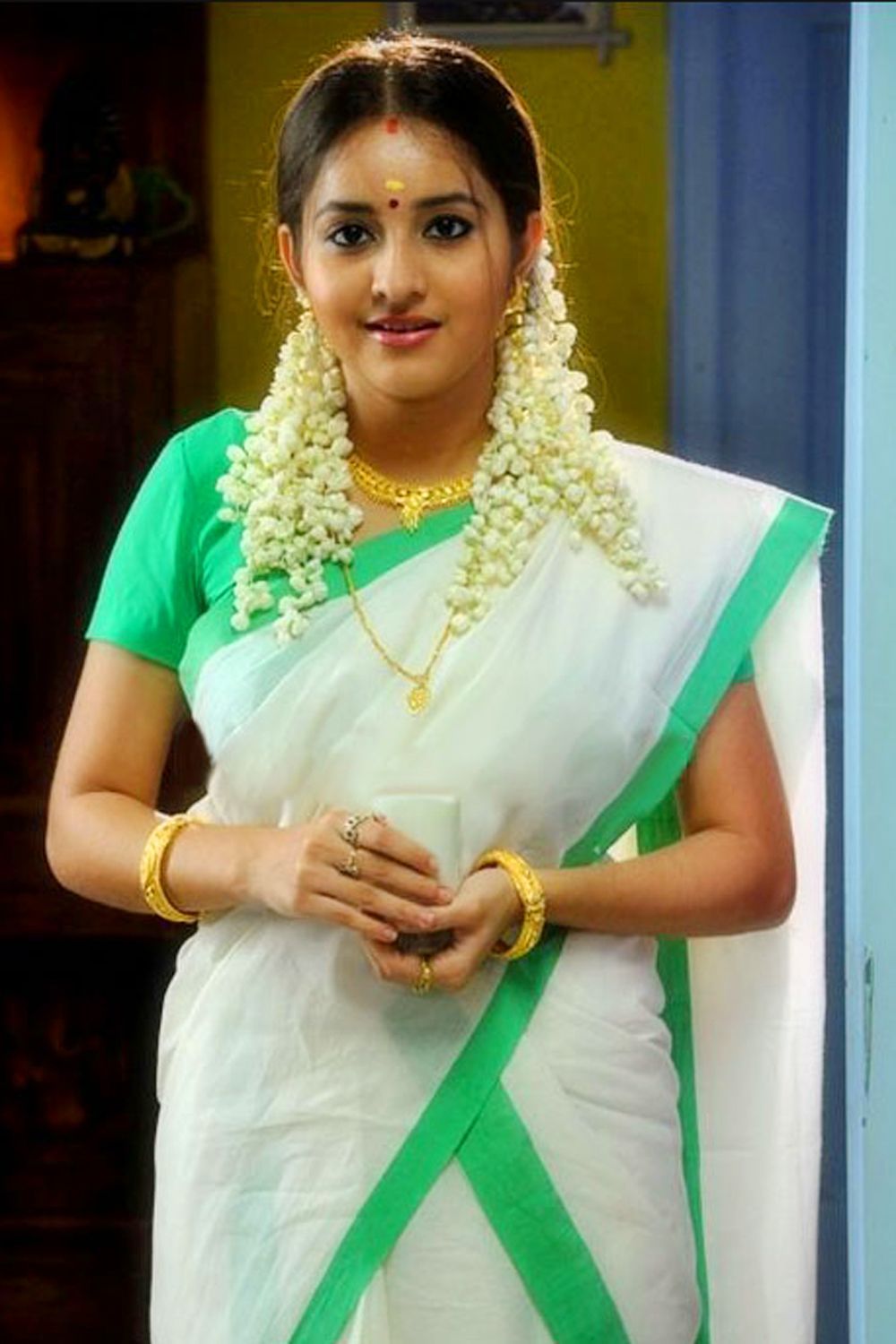Bhama Wallpapers - Top Free Bhama Backgrounds - WallpaperAccess