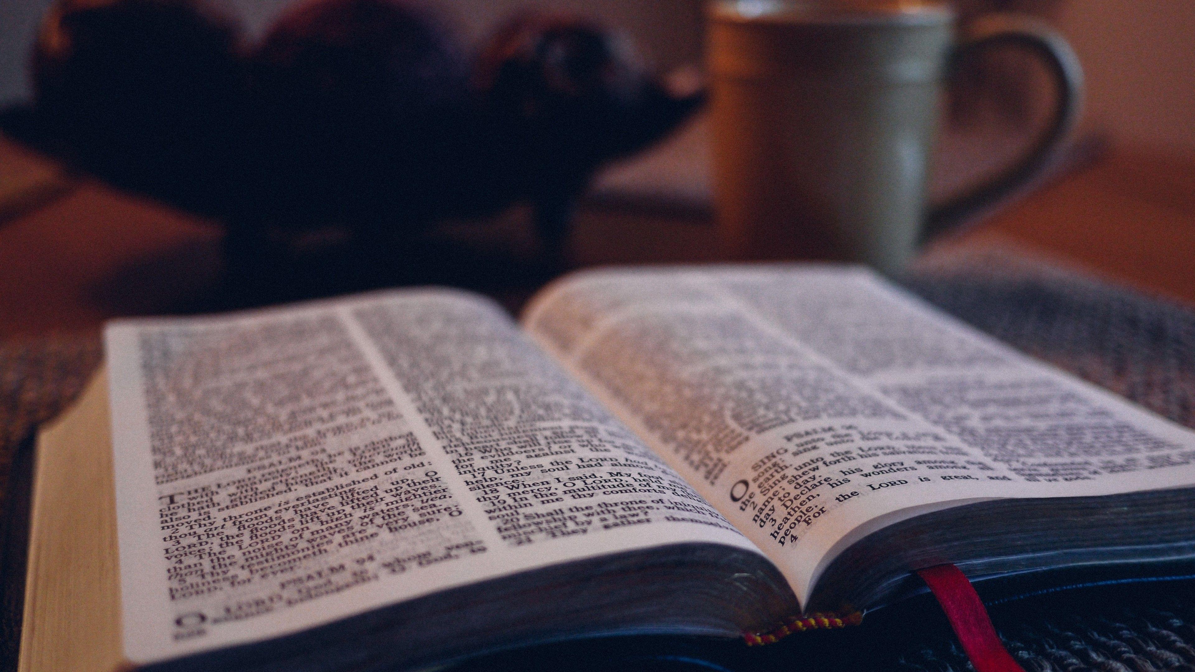 4K Bible Wallpapers Top Free 4K Bible Backgrounds WallpaperAccess