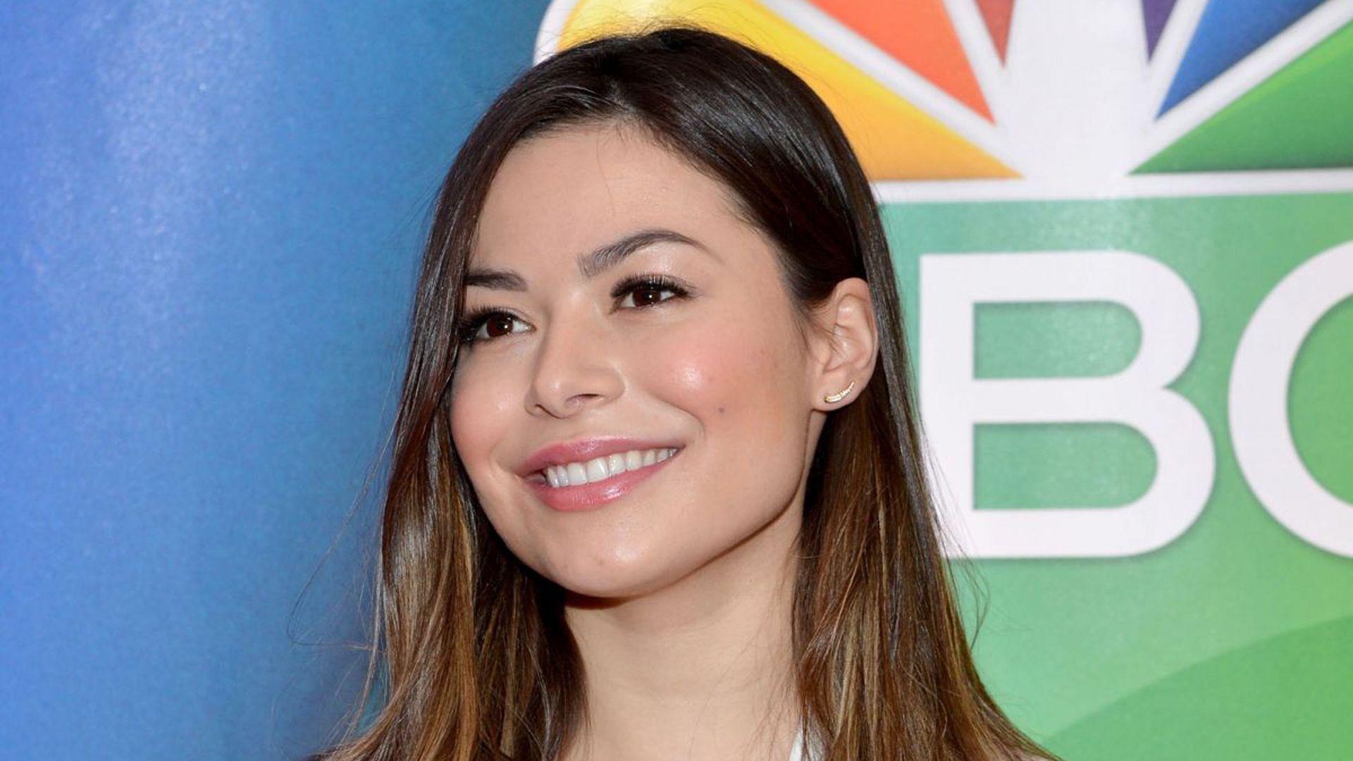 Miranda Cosgrove Wallpapers - Top Free Miranda Cosgrove Backgrounds ...