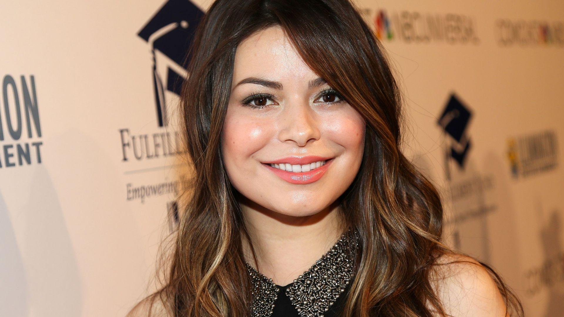Miranda Cosgrove Wallpapers - Top Free Miranda Cosgrove Backgrounds ...