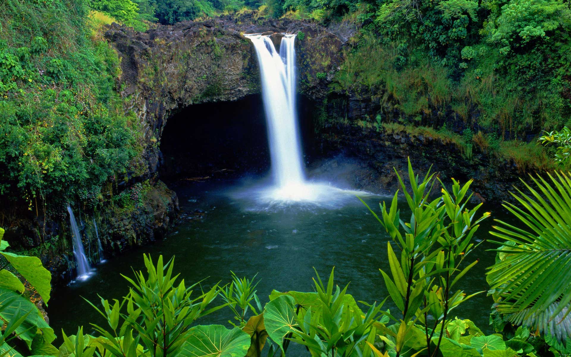 Hawaii Waterfalls Wallpapers Top Free Hawaii Waterfalls Backgrounds