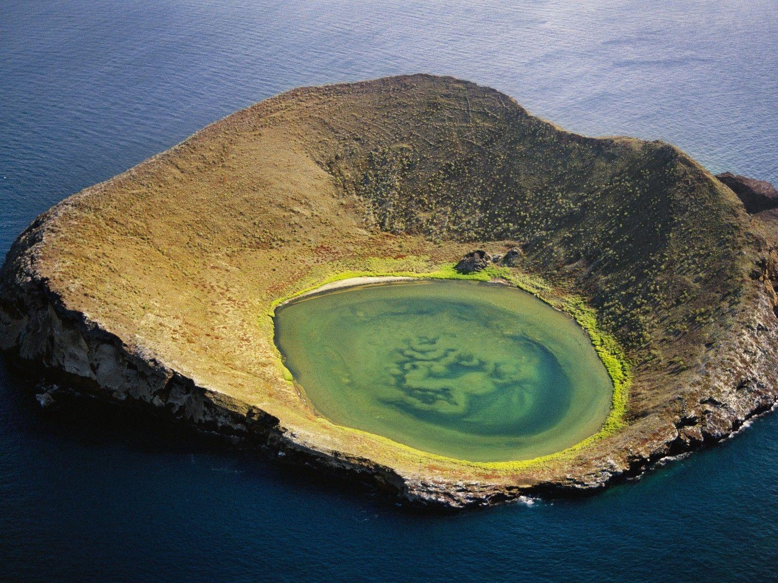 Galapagos Islands Wallpapers - Top Free Galapagos Islands Backgrounds ...