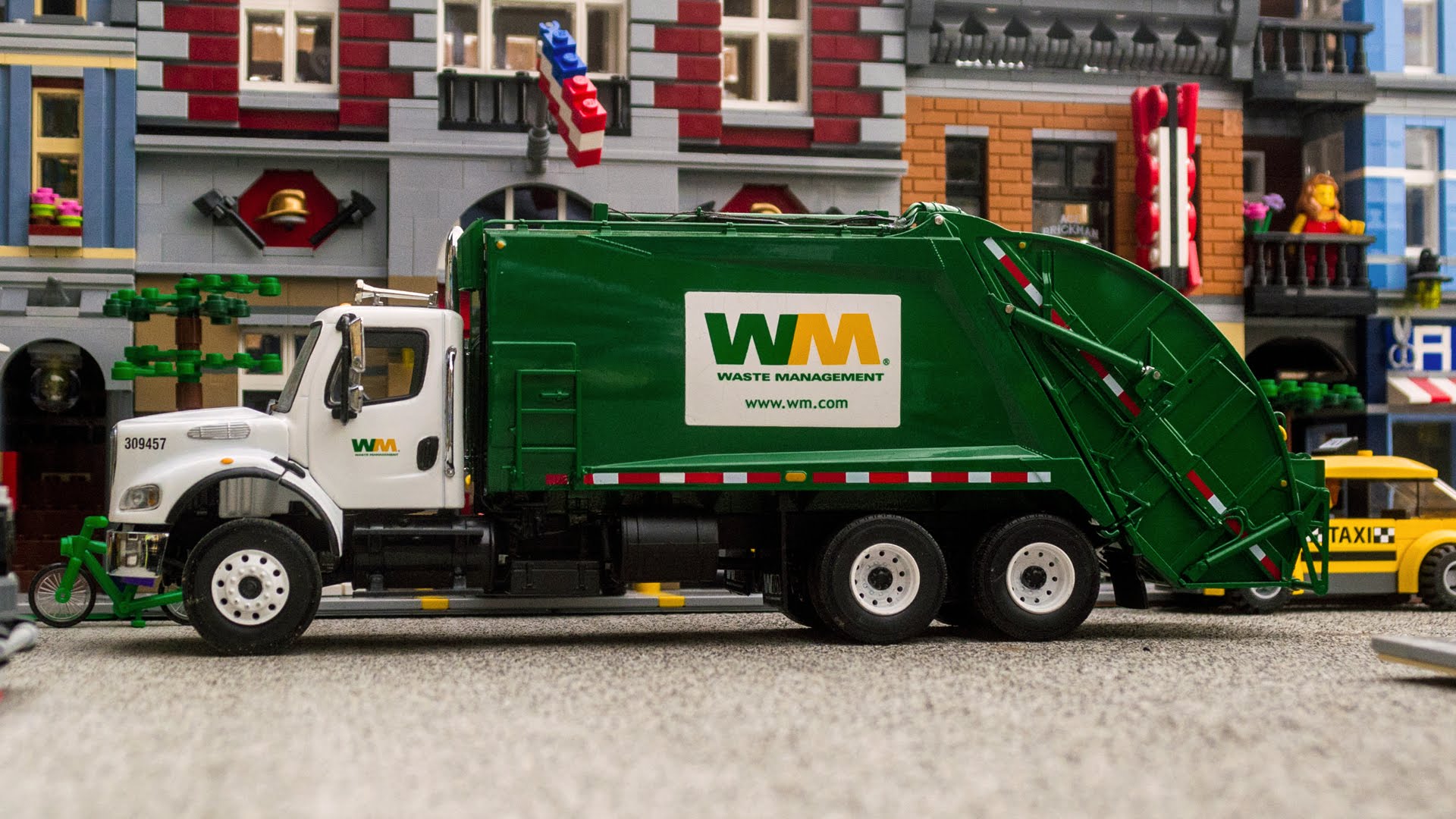 Garbage Truck Wallpapers - Top Free Garbage Truck Backgrounds ...