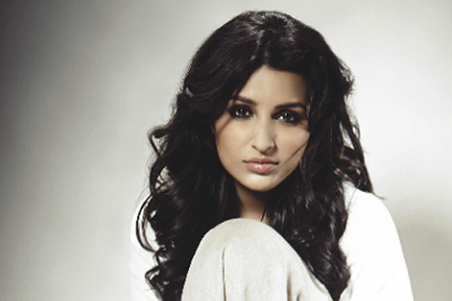 Parineeti Chopra Wallpapers - Top Free Parineeti Chopra Backgrounds ...