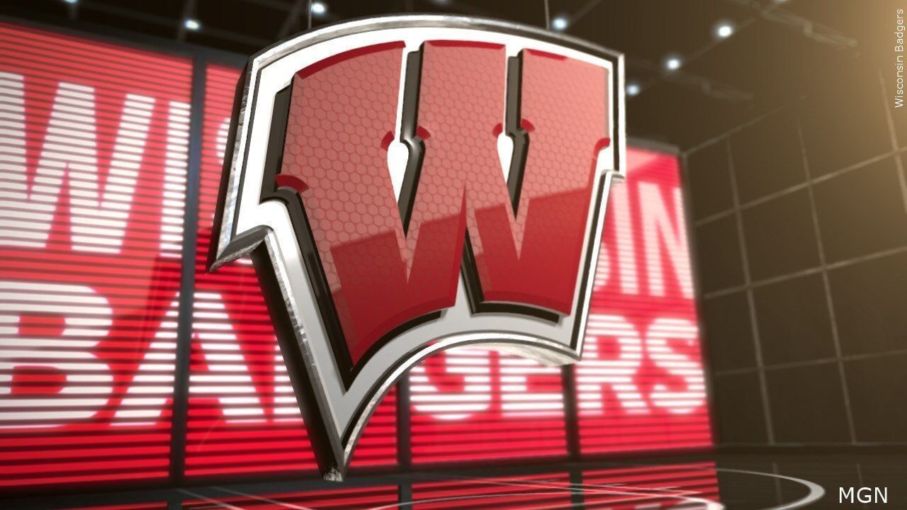 Wisconsin Football Wallpapers - Top Free Wisconsin Football Backgrounds ...