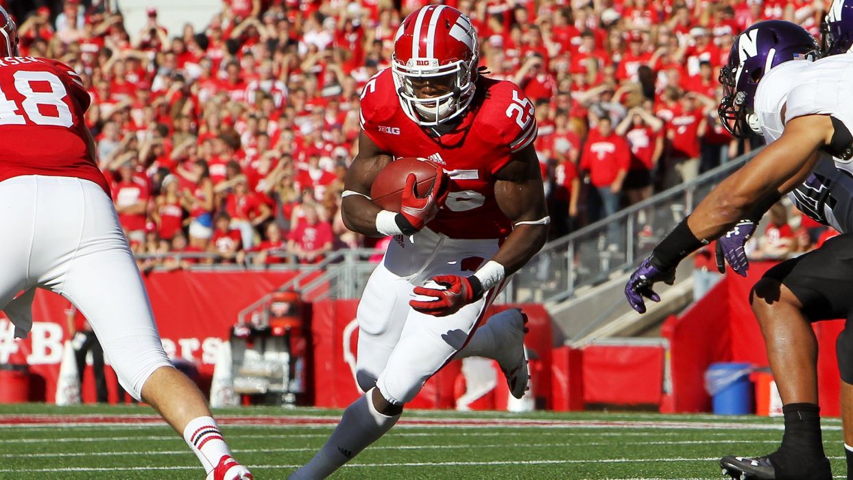 Wisconsin Football Wallpapers - Top Free Wisconsin Football Backgrounds ...