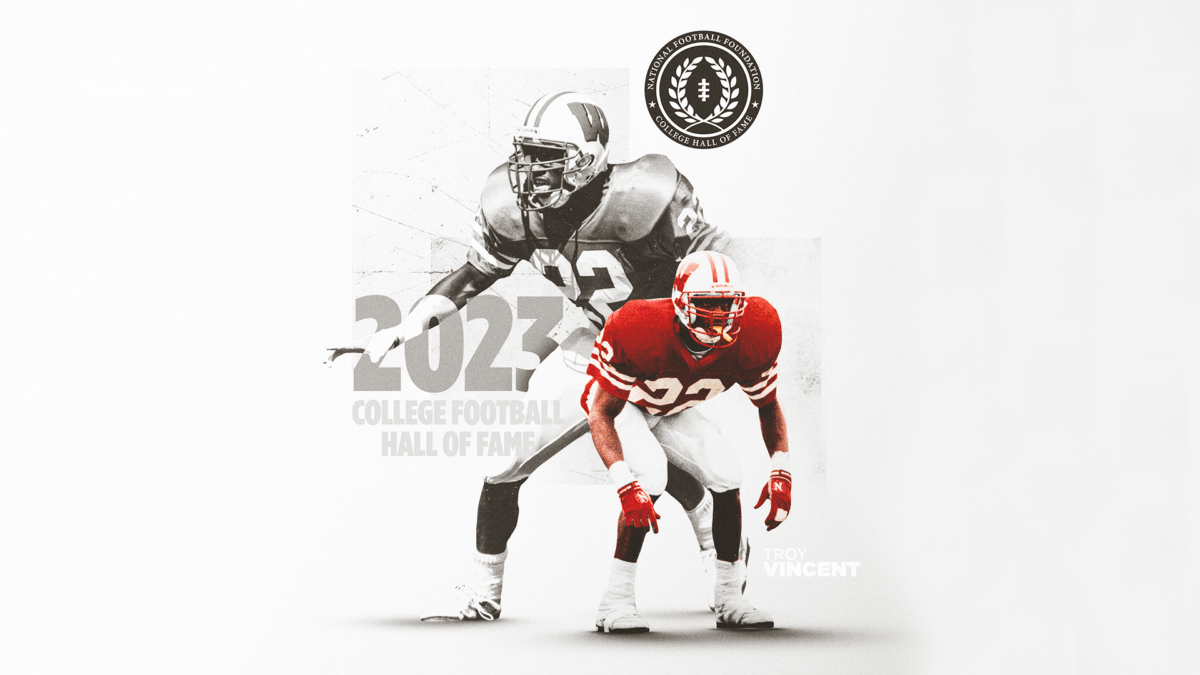 Wisconsin Football Wallpapers - Top Free Wisconsin Football Backgrounds ...