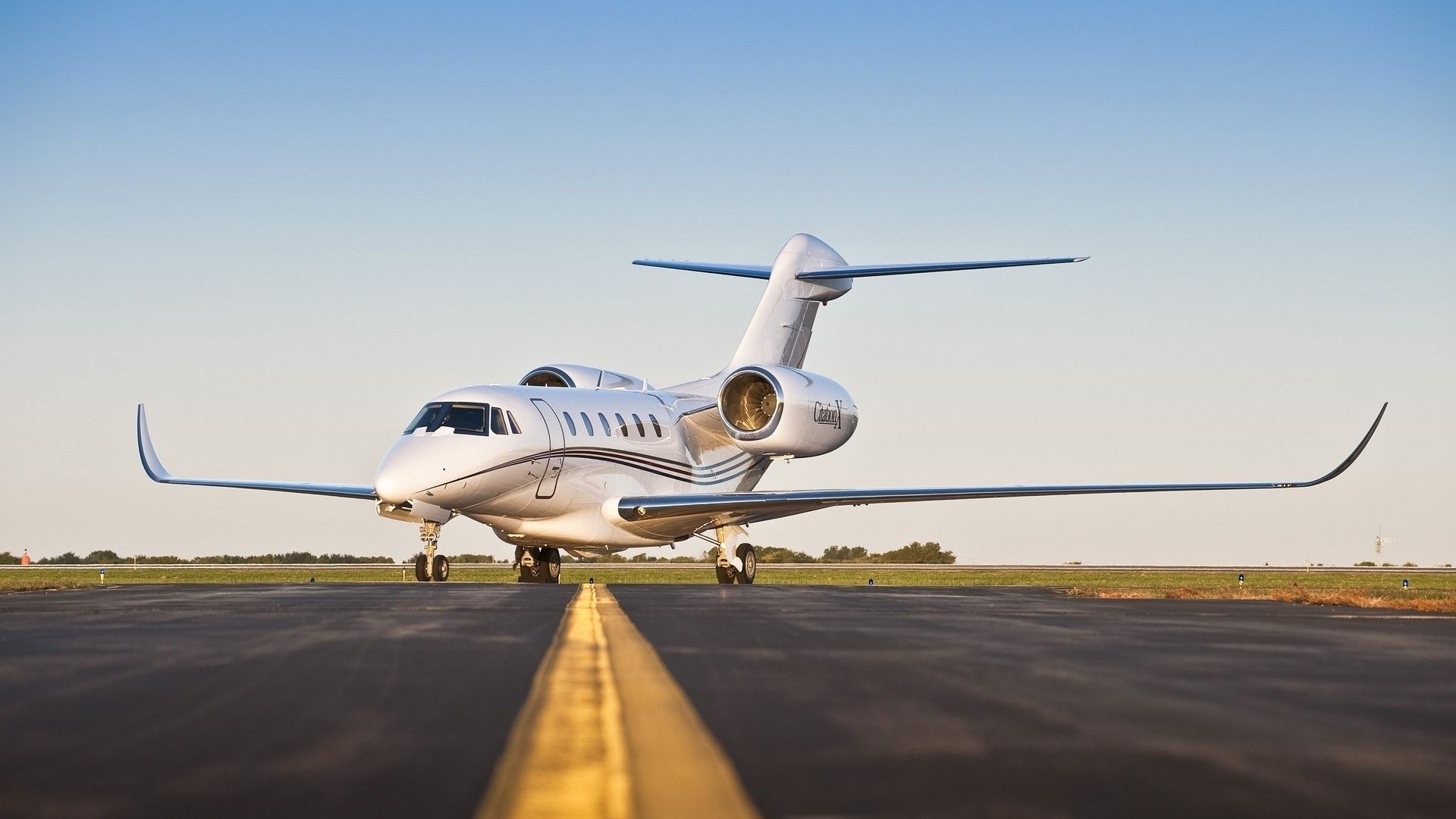 Luxury Jet Wallpapers - Top Free Luxury Jet Backgrounds - WallpaperAccess