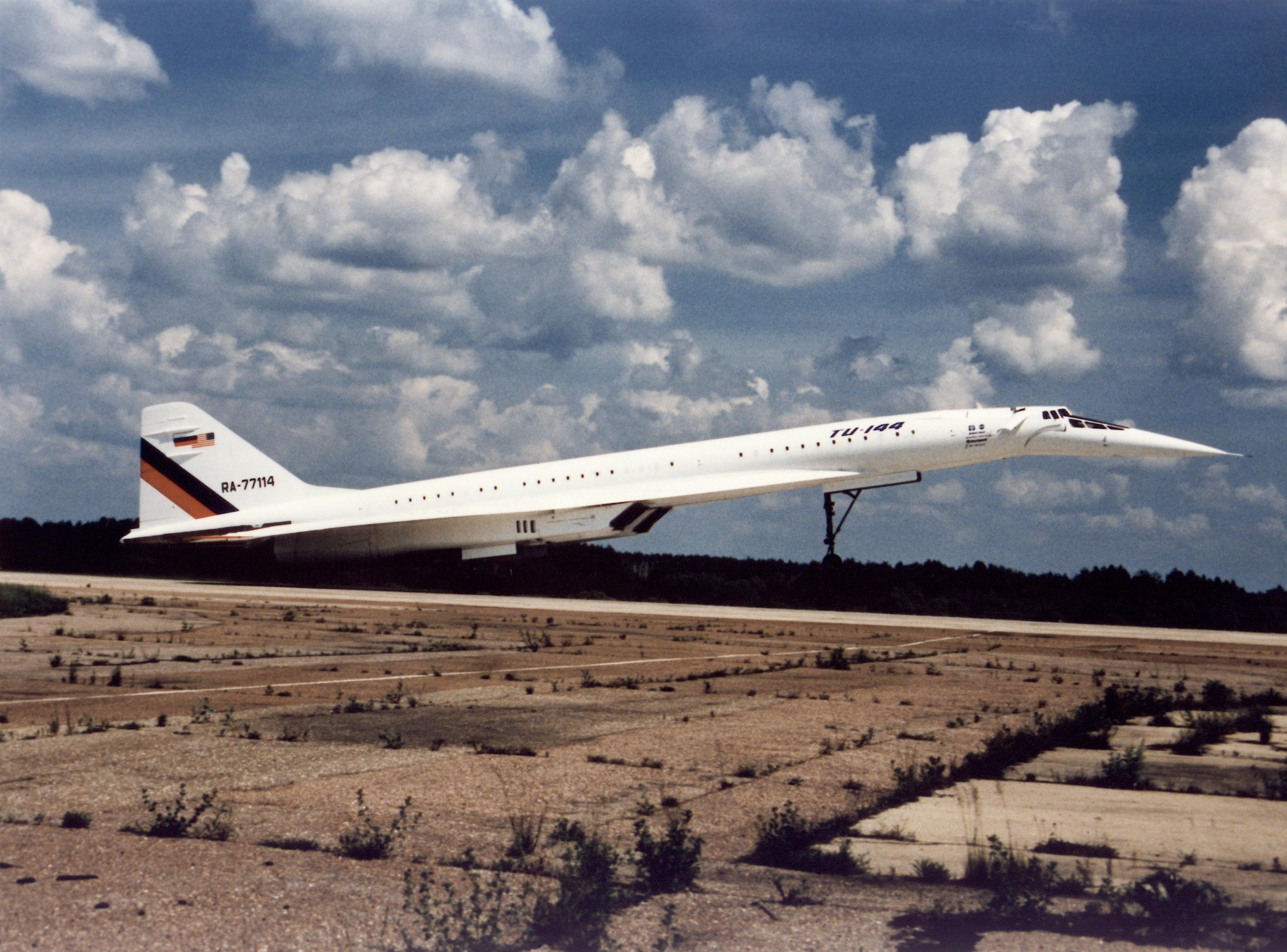 Túpolev Tu-160 Wallpapers - Top Free Túpolev Tu-160 Backgrounds ...