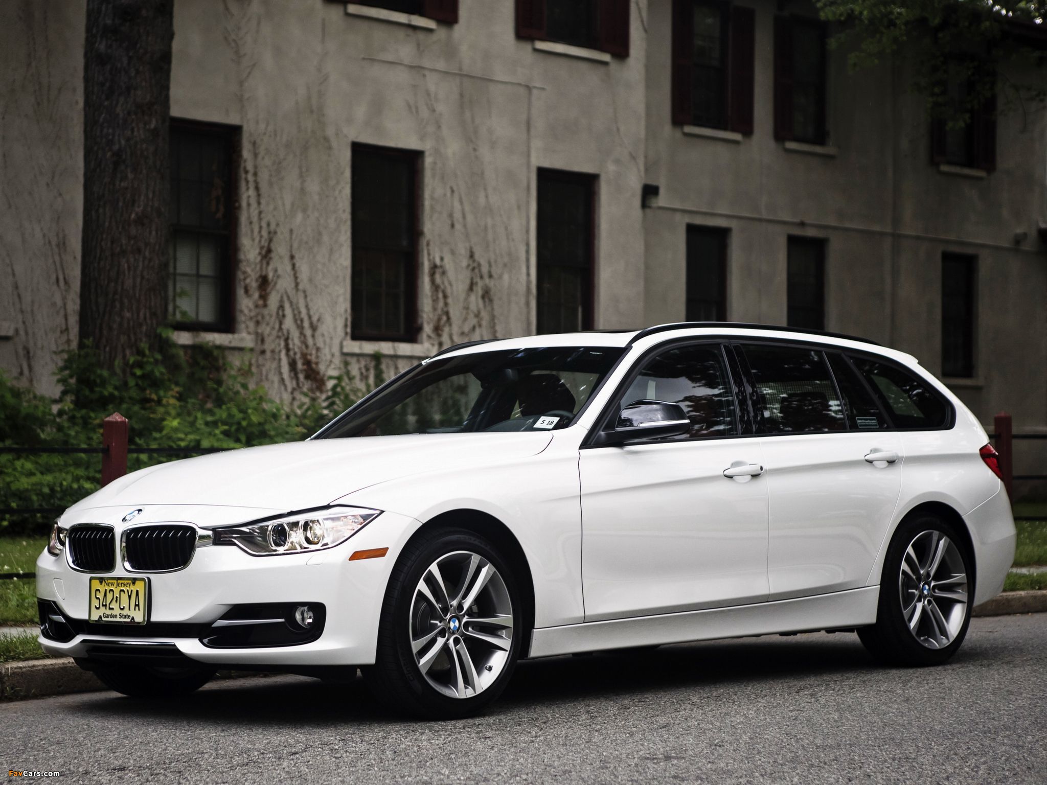 BMW Wagon Wallpapers - Top Free BMW Wagon Backgrounds - WallpaperAccess