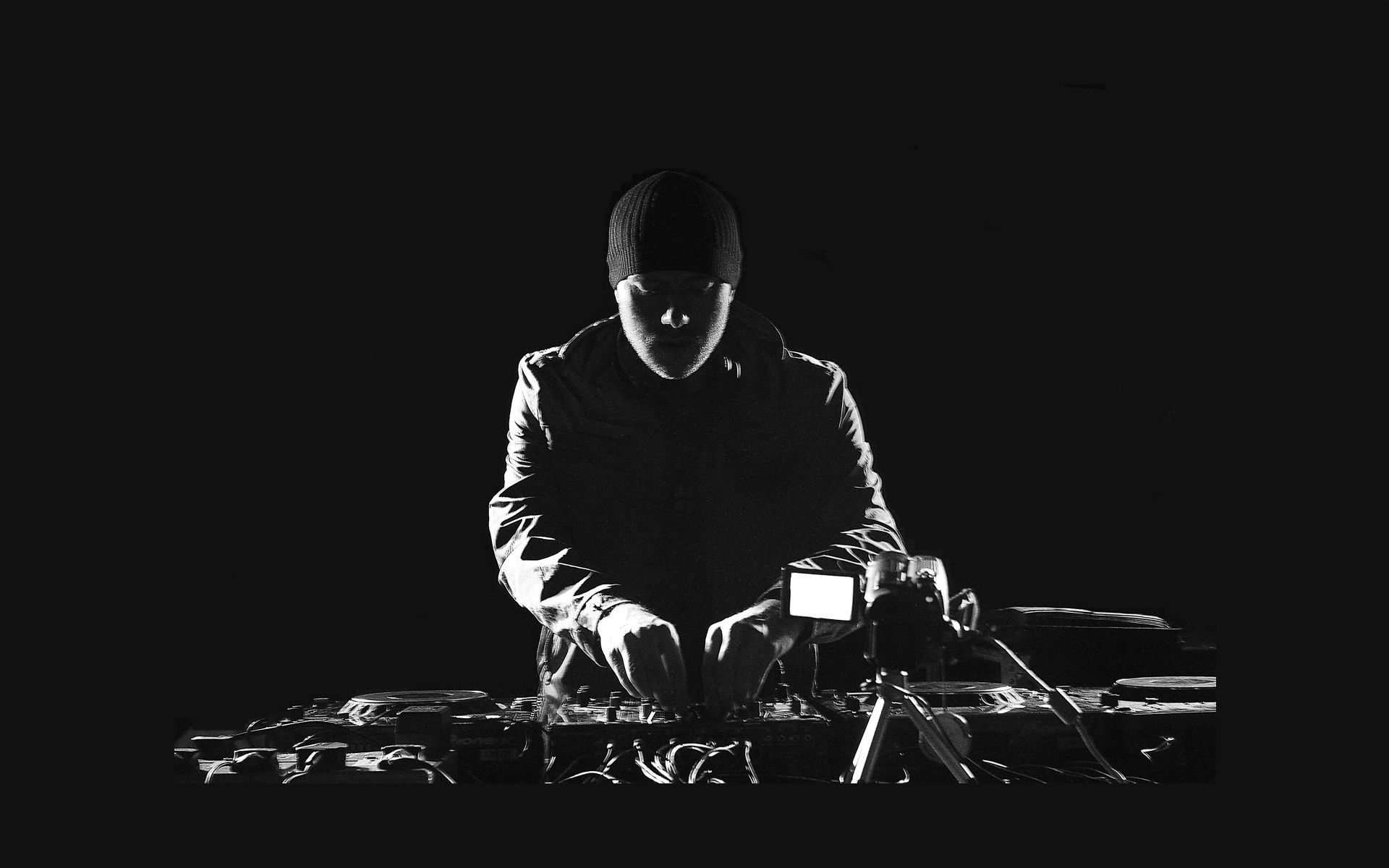 Eric Prydz Wallpapers - Top Free Eric Prydz Backgrounds - WallpaperAccess