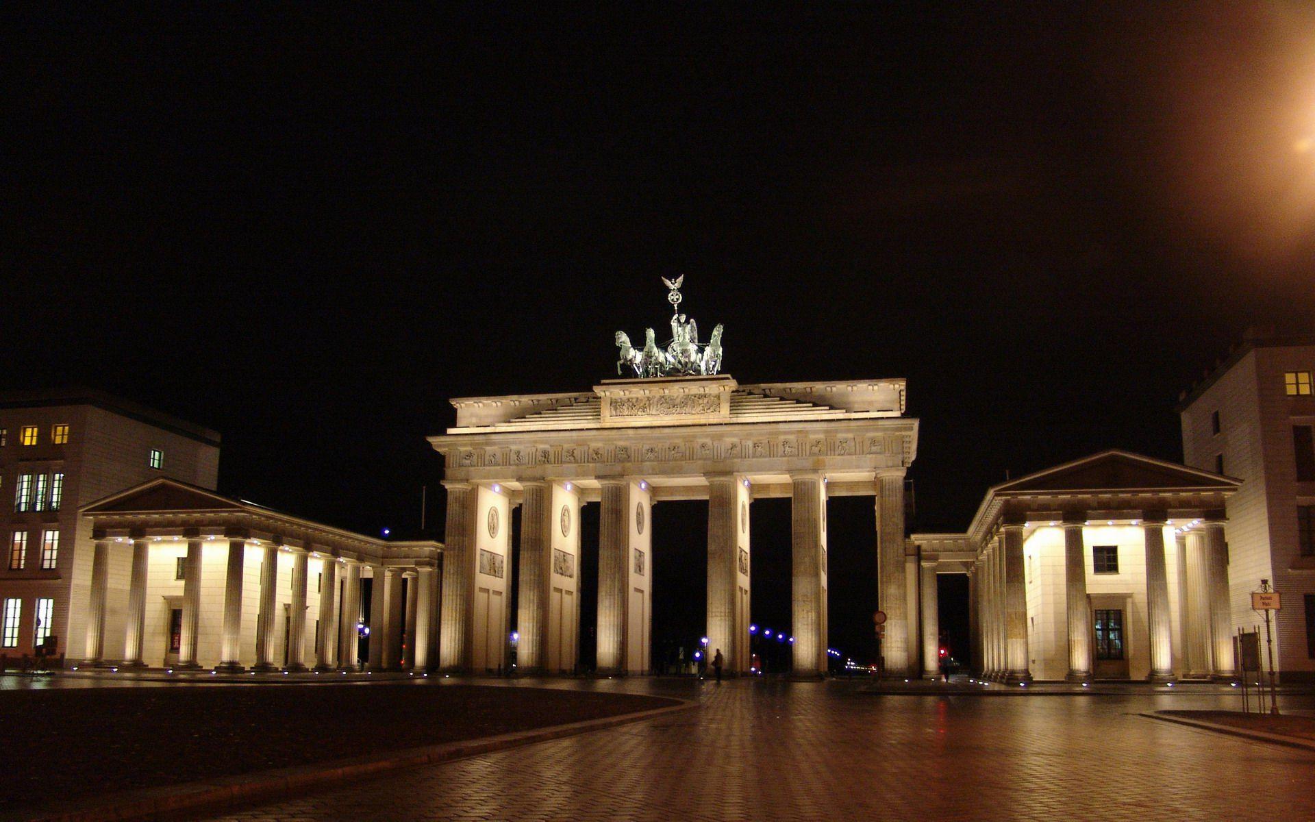 Brandenburg Gate Wallpapers - Top Free Brandenburg Gate Backgrounds ...