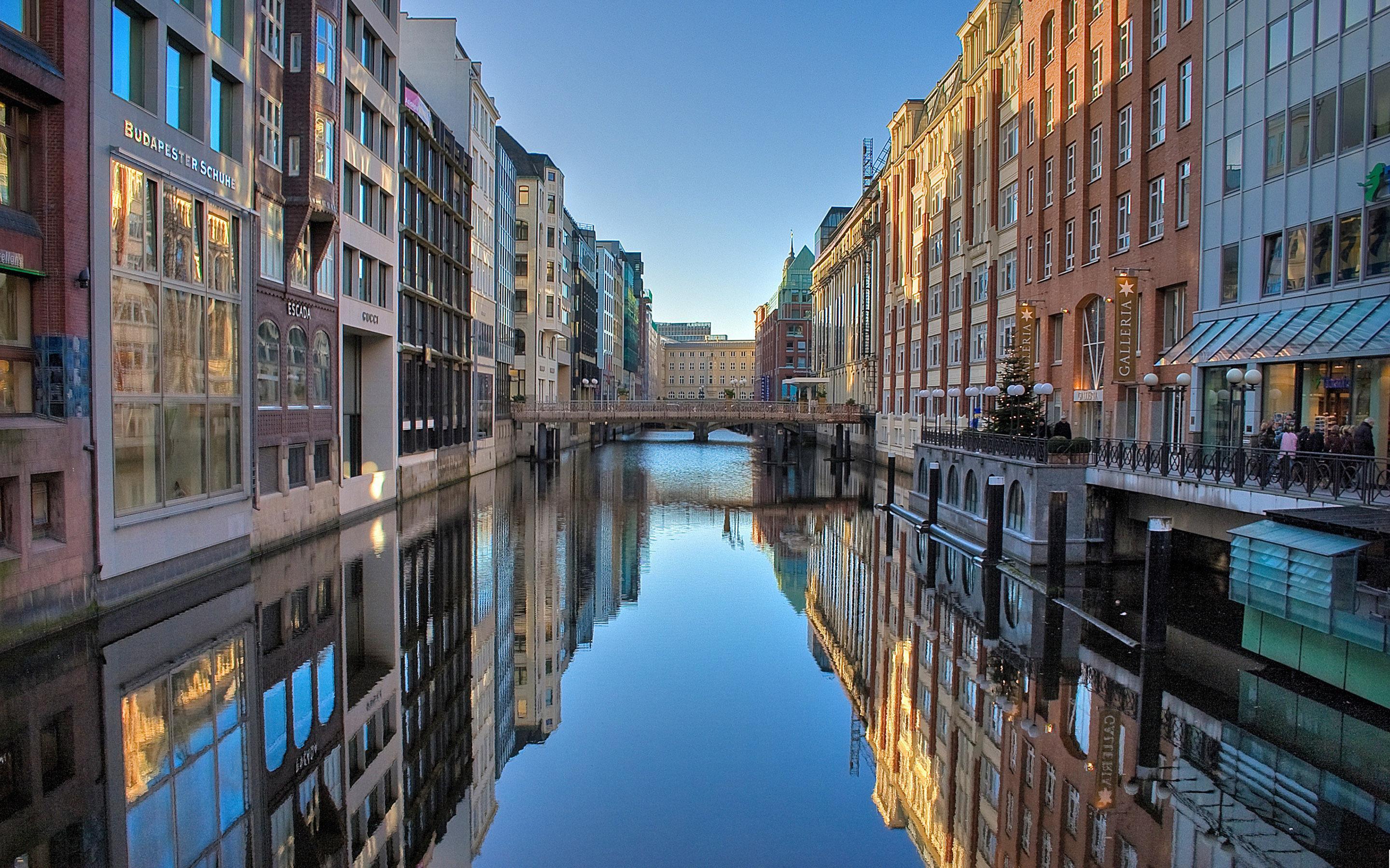 Hamburg Wallpapers - Top Free Hamburg Backgrounds - WallpaperAccess