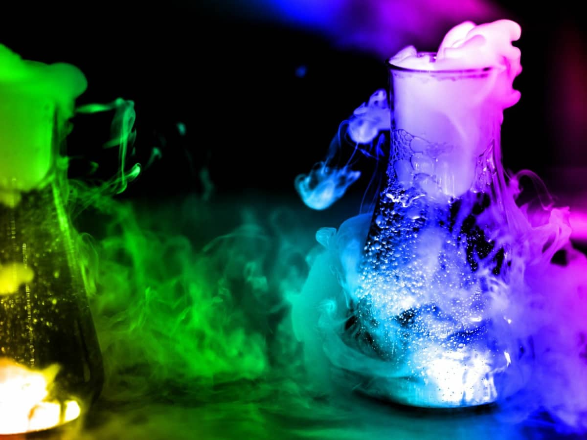 Chemical Reaction Wallpapers - Top Free Chemical Reaction Backgrounds - WallpaperAccess