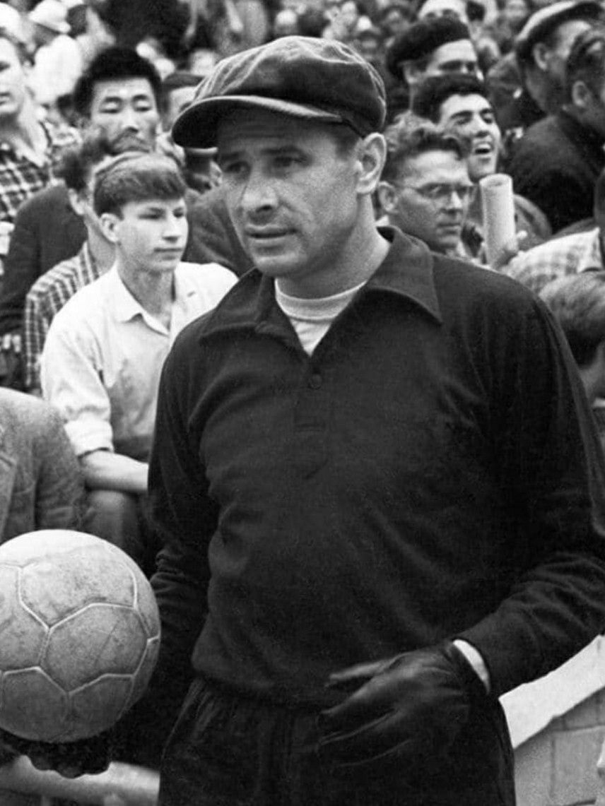 Lev Yashin Wallpapers - Top Free Lev Yashin Backgrounds - WallpaperAccess