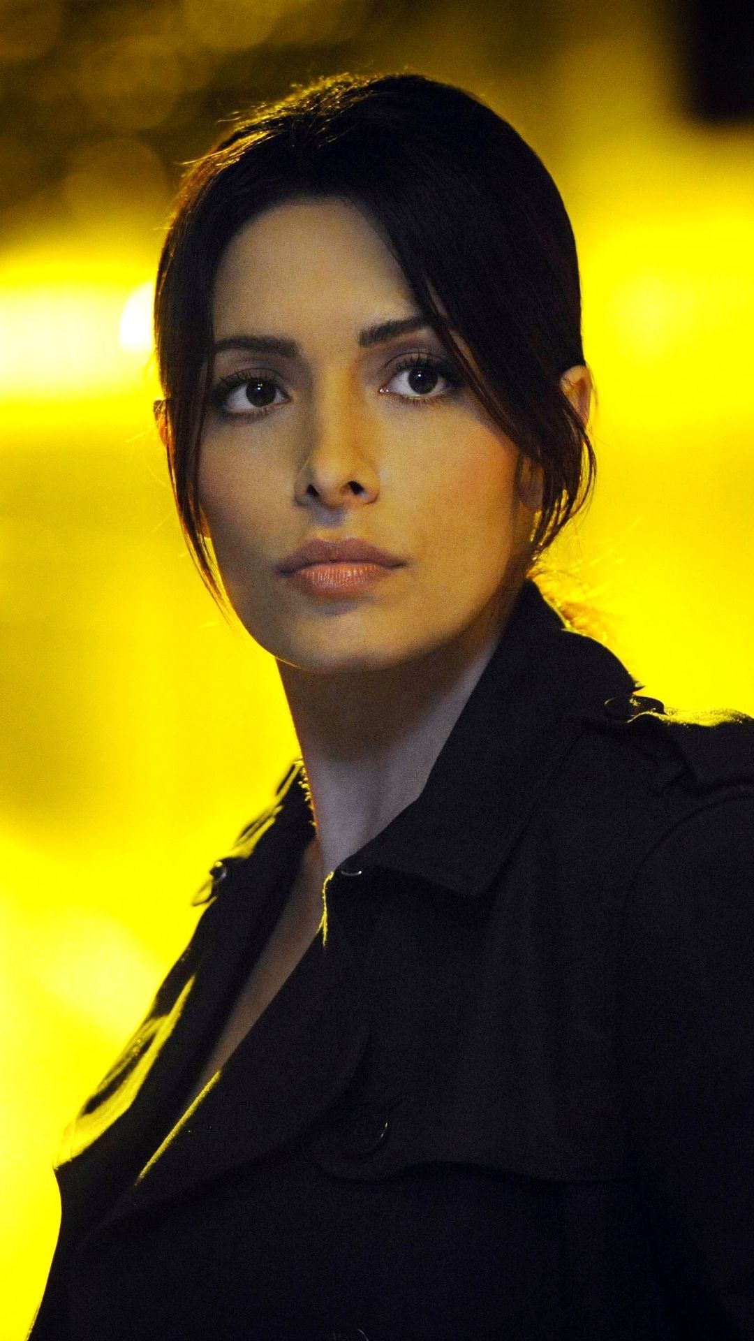 Sarah Shahi Wallpapers - Top Free Sarah Shahi Backgrounds - WallpaperAccess