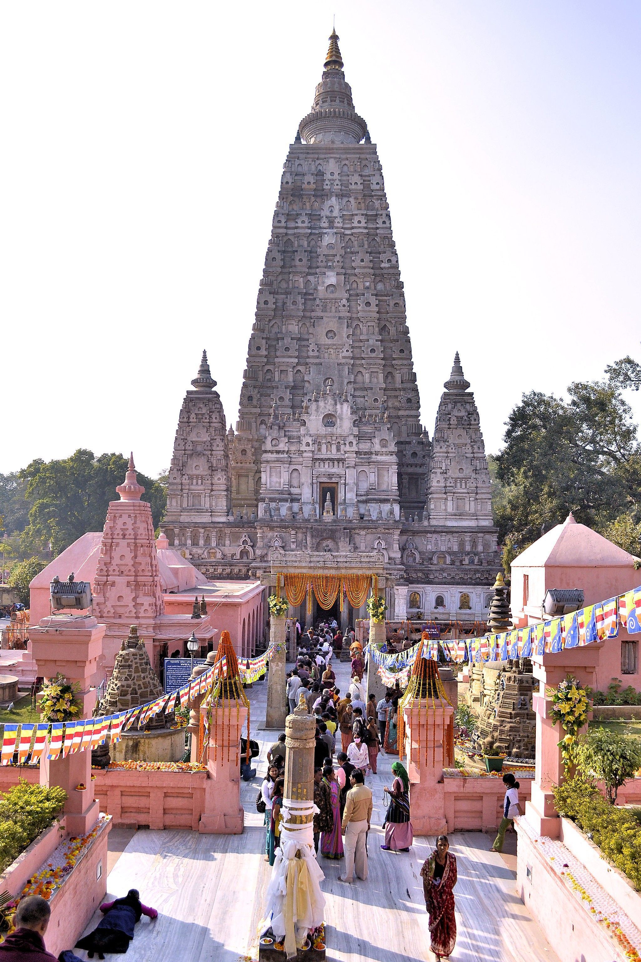 Bodh Gaya Wallpapers - Top Free Bodh Gaya Backgrounds - WallpaperAccess