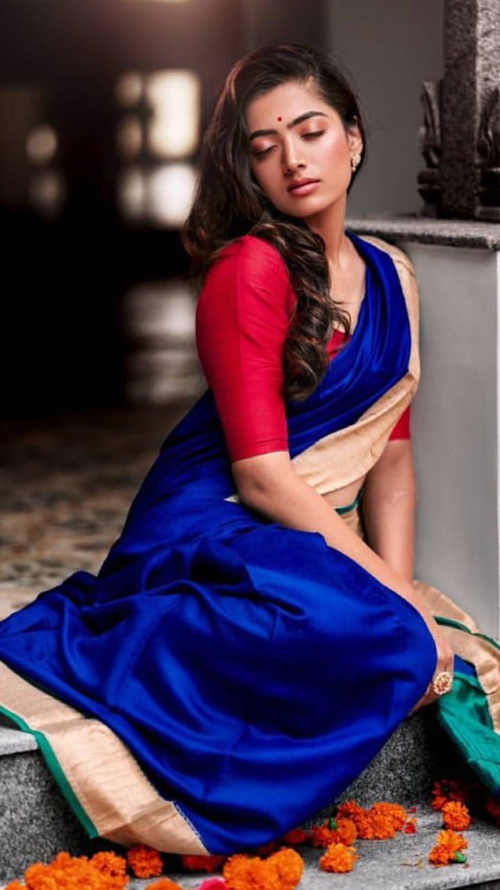 Rashmika Mandanna Saree Wallpapers - Top Free Rashmika Mandanna Saree Backgrounds - WallpaperAccess