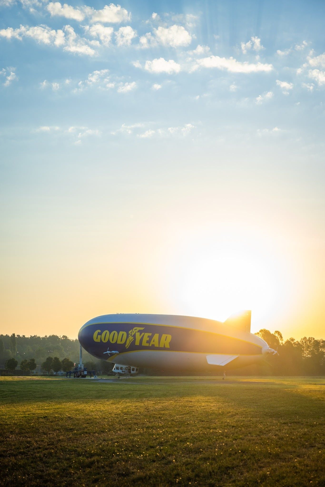 Blimp Wallpapers - Top Free Blimp Backgrounds - WallpaperAccess