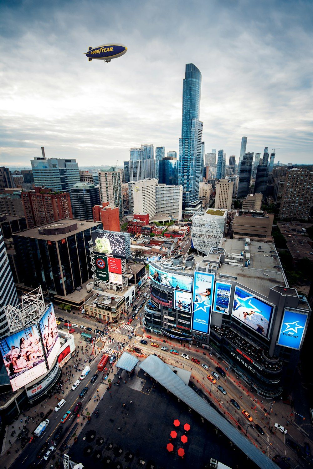 Blimp Wallpapers - Top Free Blimp Backgrounds - WallpaperAccess