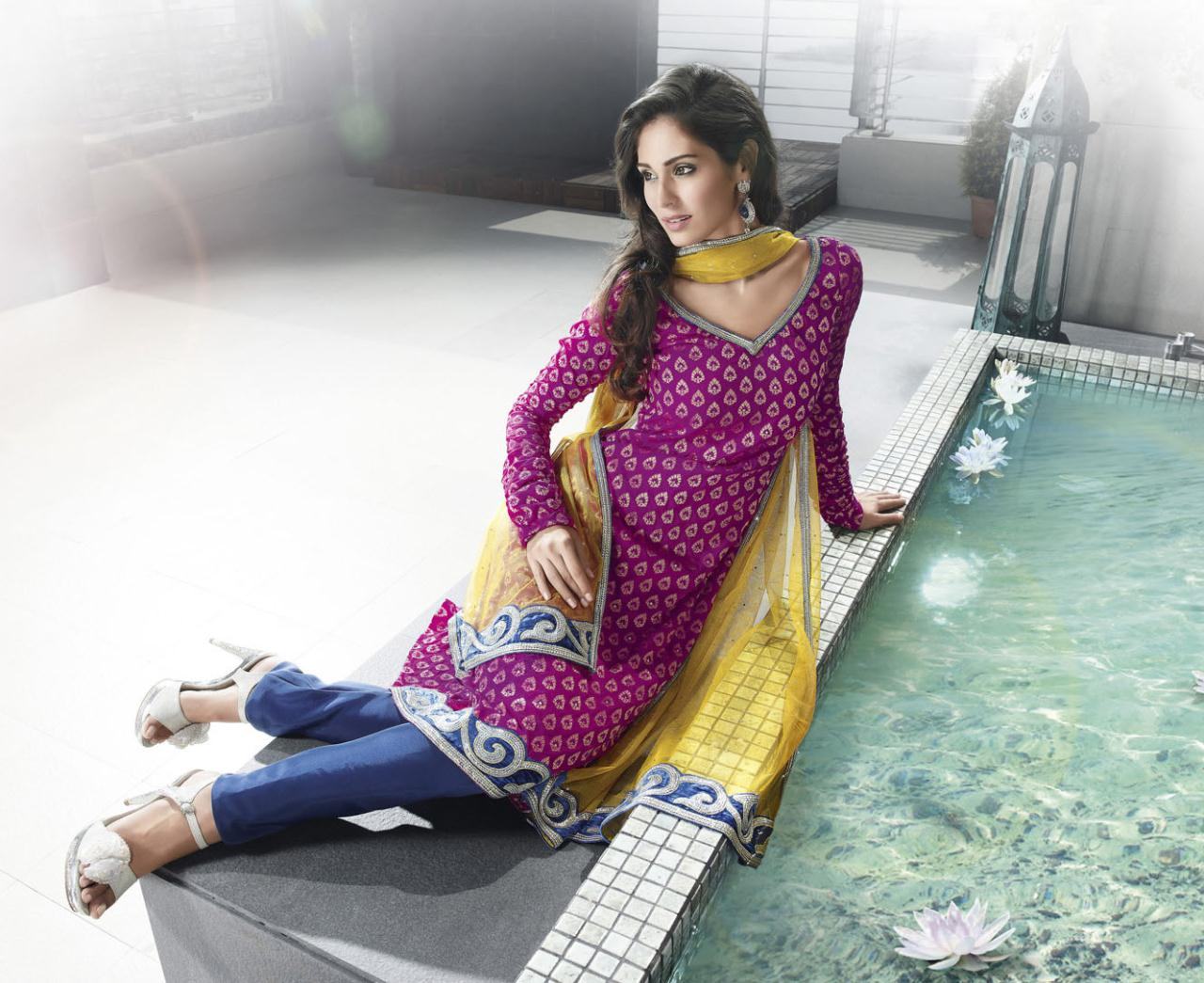 Salwar Wallpapers - Top Free Salwar Backgrounds - WallpaperAccess