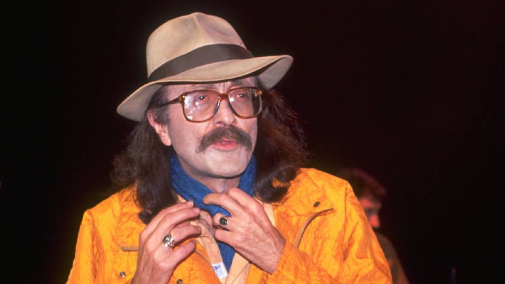 Cem Karaca Wallpapers - Top Free Cem Karaca Backgrounds - WallpaperAccess