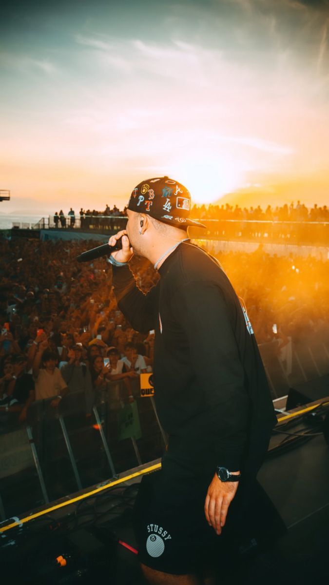 Quevedo Wallpapers - Top Free Quevedo Backgrounds - WallpaperAccess