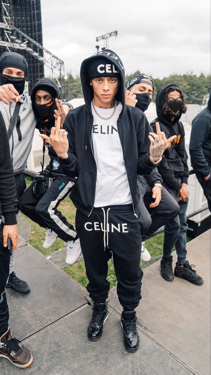 Road Man Wallpapers - Top Free Road Man Backgrounds - WallpaperAccess