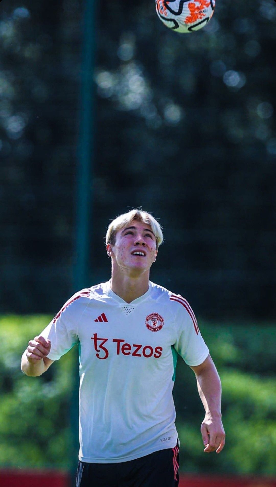 Hojlund Wallpapers - Top Free Hojlund Backgrounds - WallpaperAccess