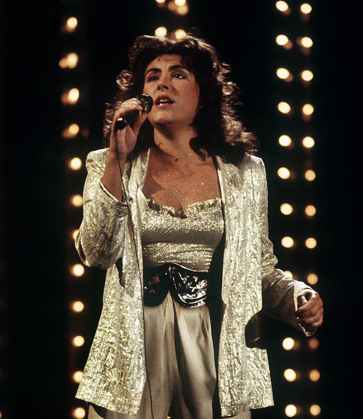 Laura Branigan Wallpapers - Top Free Laura Branigan Backgrounds ...